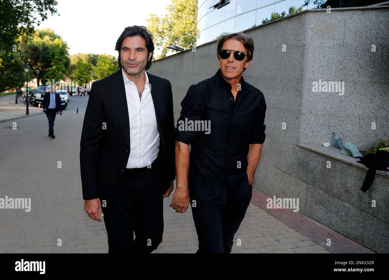 Javier Conde and Manuel Díaz 'El Cordobés' arrive at the mortuary where ...
