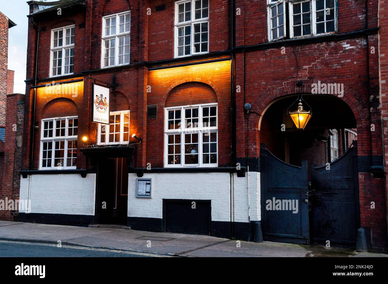 Restored victorian pub hi-res stock photography and images - Alamy