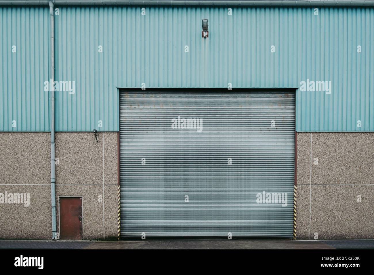 Closed roller shutter hi-res stock photography and images - Alamy