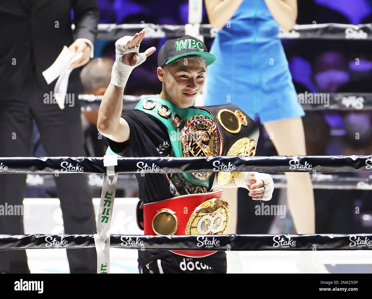 Naoya Inoue of Japan celebrates after winning the Unified Bantamweight ...