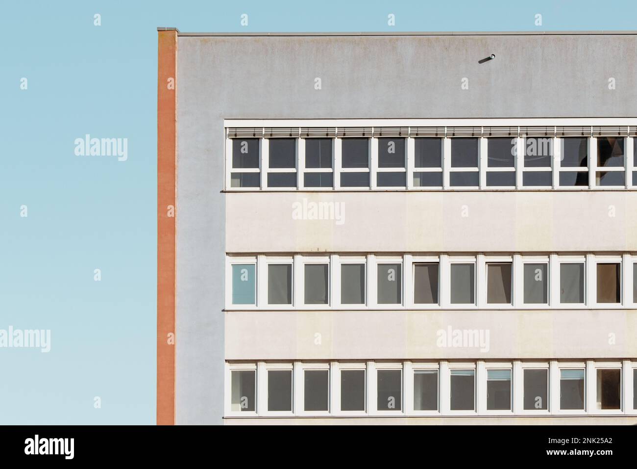 Rectangular cross section building hi-res stock photography and images ...