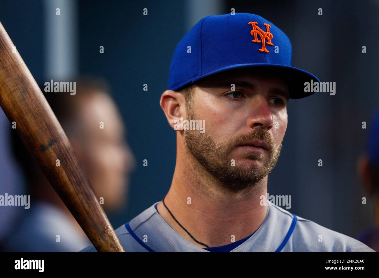 LOS ANGELES, CA - JUNE 03: New York Mets first basemen Pete Alonso (20 ...