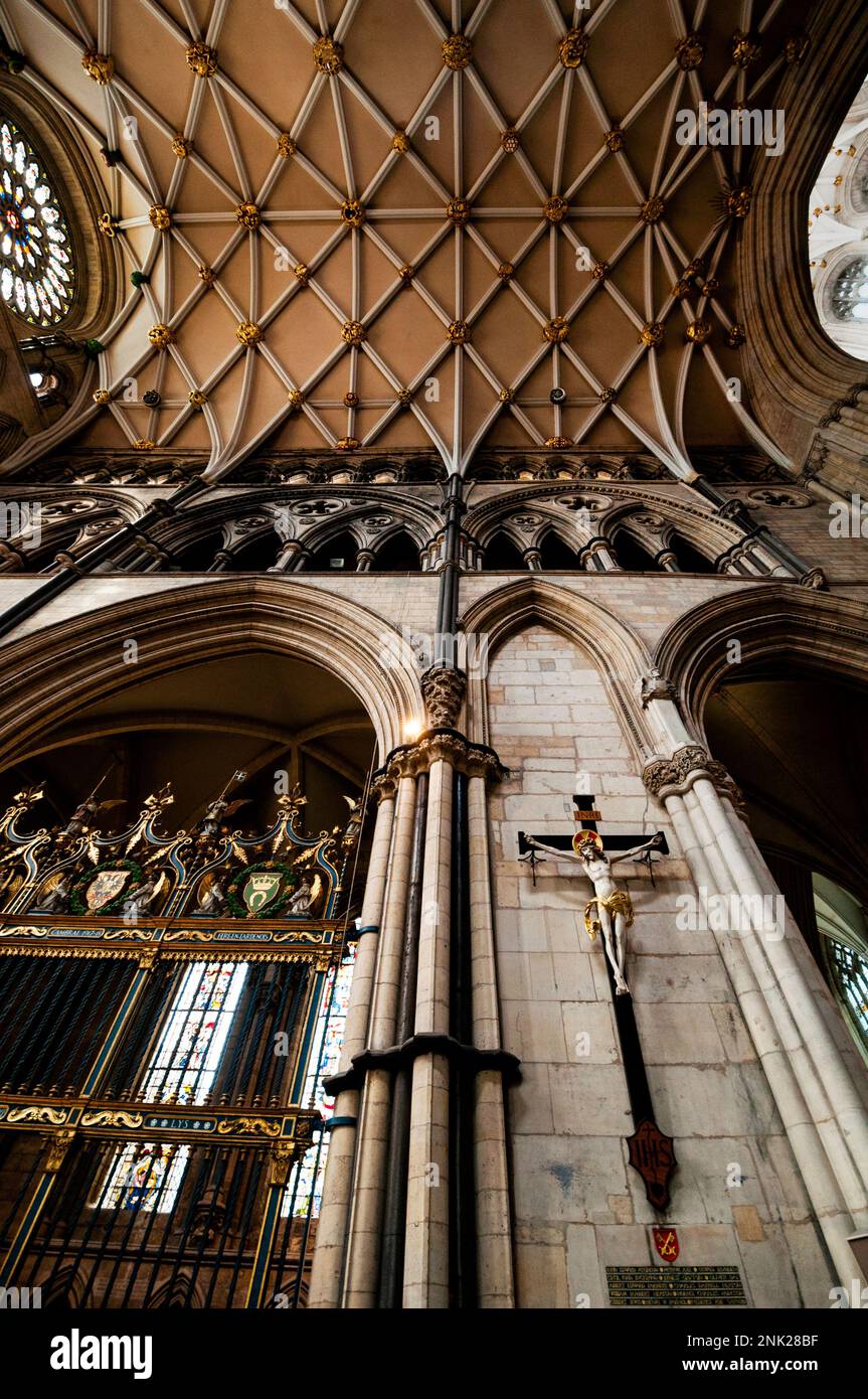 York Minster Gothic cathedral ribbed vault ceiling, arches and rose ...