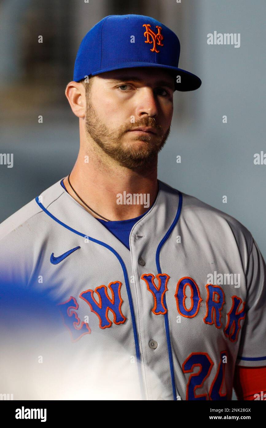 LOS ANGELES, CA - JUNE 03: New York Mets first basemen Pete Alonso (20 ...