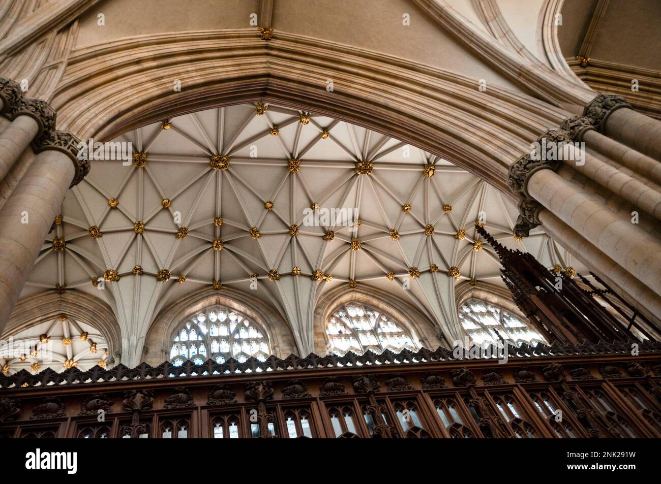 Early english perpendicular gothic style hi-res stock photography and ...