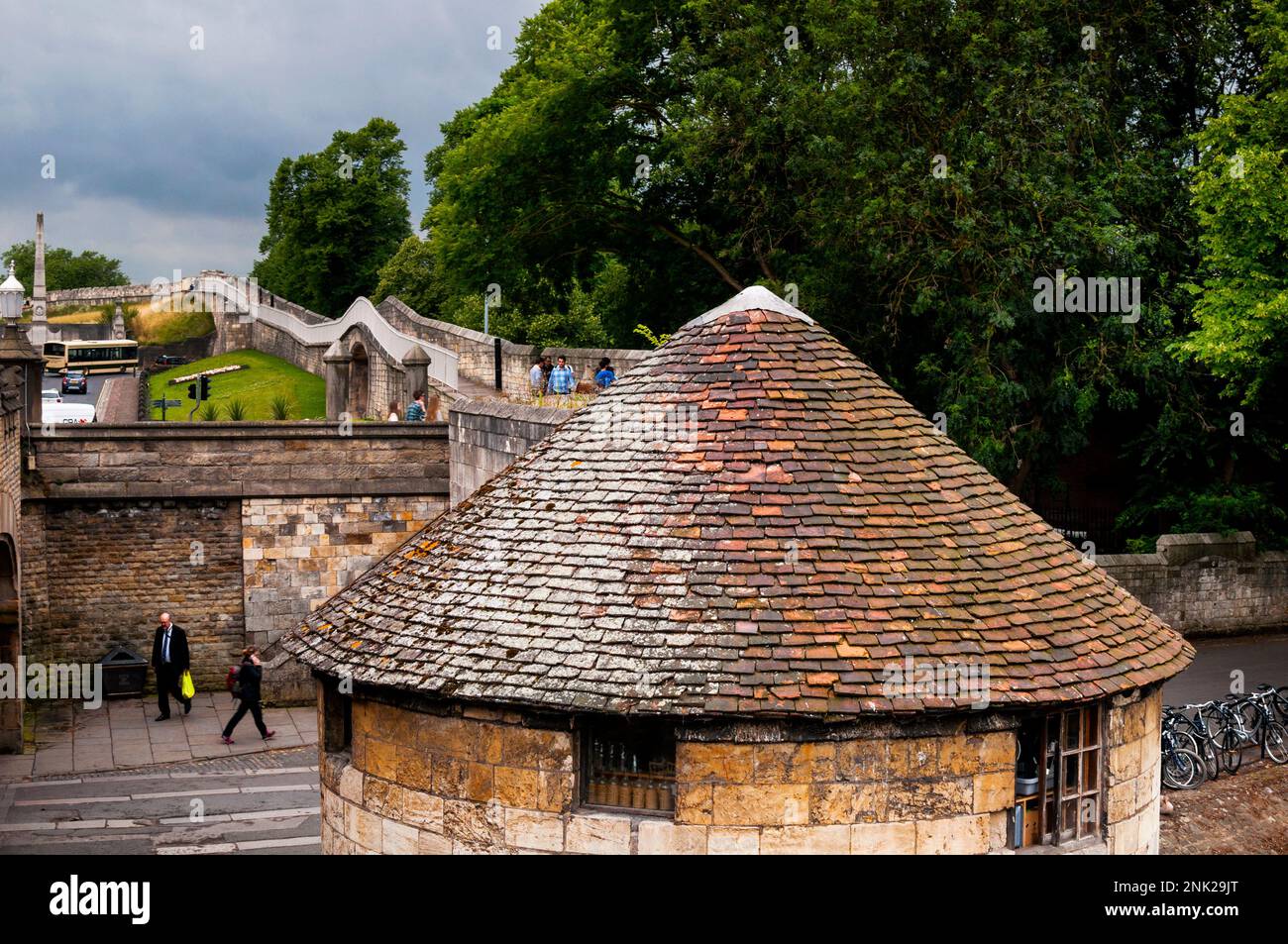 Medieval circular tower in town walls hi-res stock photography and ...