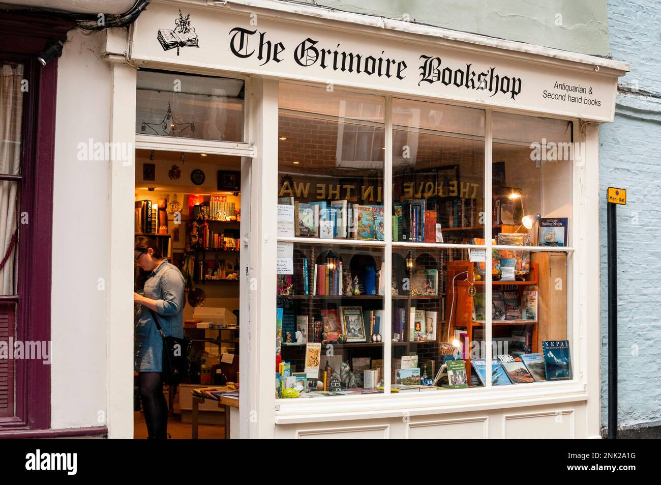 Bookshop in York, England Stock Photo - Alamy