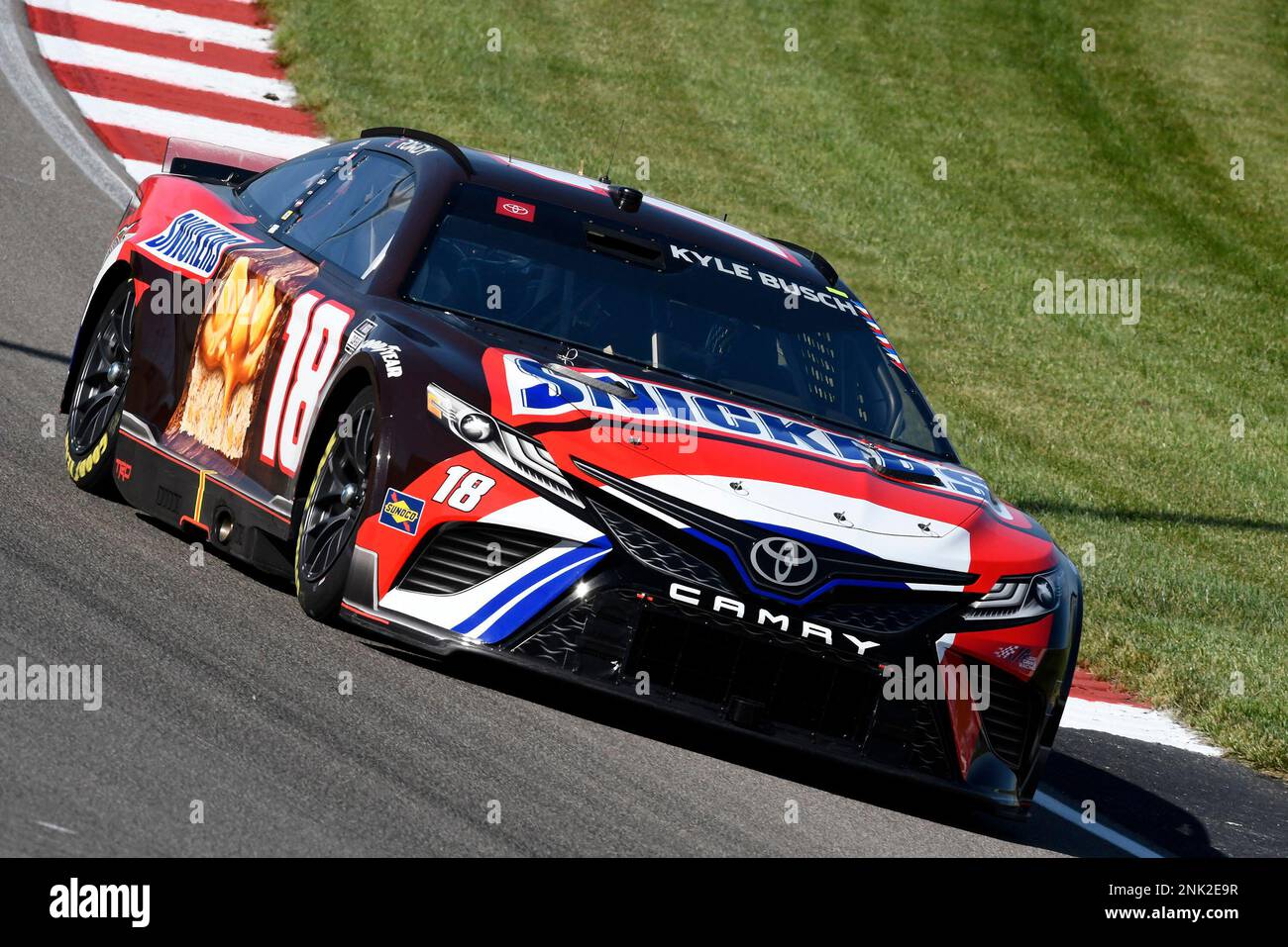 MADISON, IL - JUNE 03: Kyle Busch (18) Joe Gibbs Racing (JGR) TRD ...