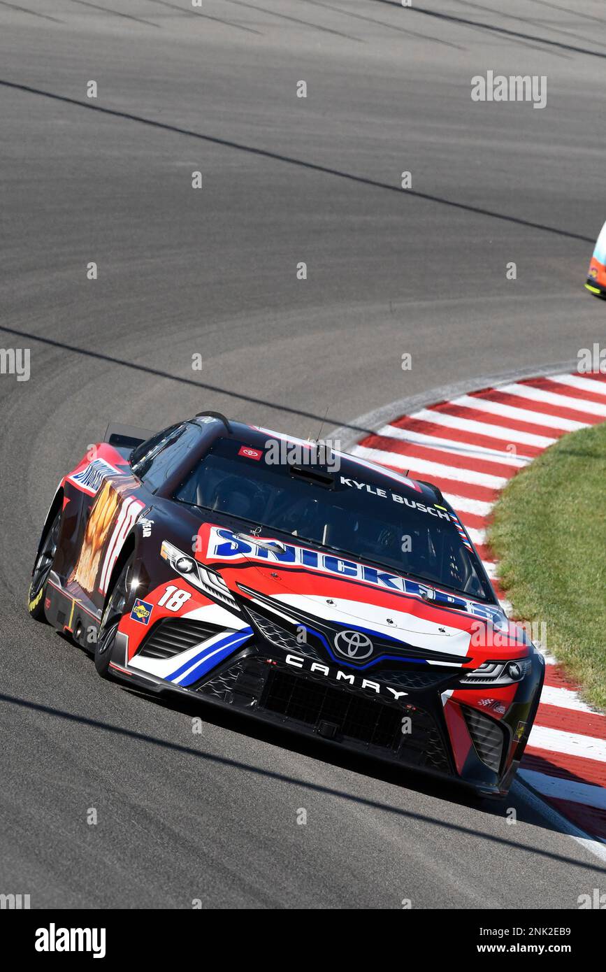 MADISON, IL - JUNE 03: Kyle Busch (18) Joe Gibbs Racing (JGR) TRD ...