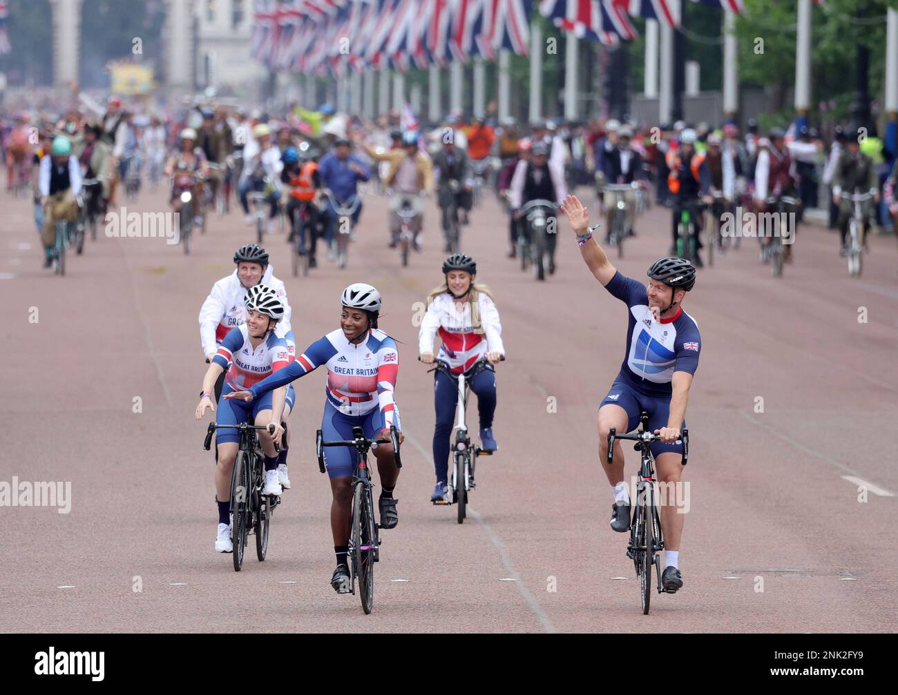 Chris Hoy, right, Kadeena Cox, foreground and members of the Team GB ...
