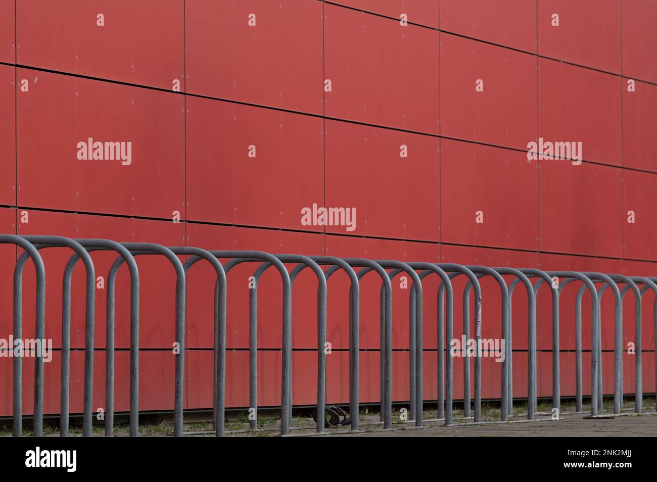 Stand and repeat hi-res stock photography and images - Alamy