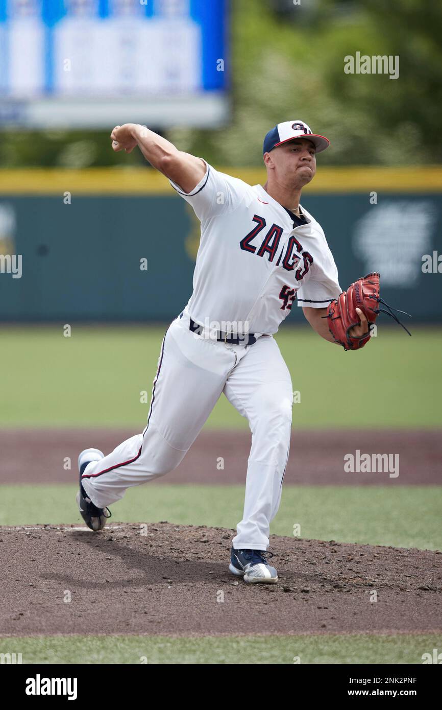 Gonzaga Bulldogs starting pitcher Gabriel Hughes (45) in action against ...