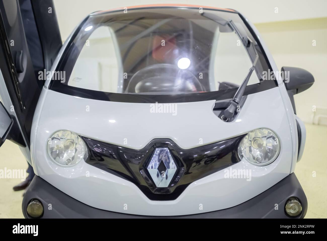 Renault twizy logo hi-res stock photography and images - Alamy