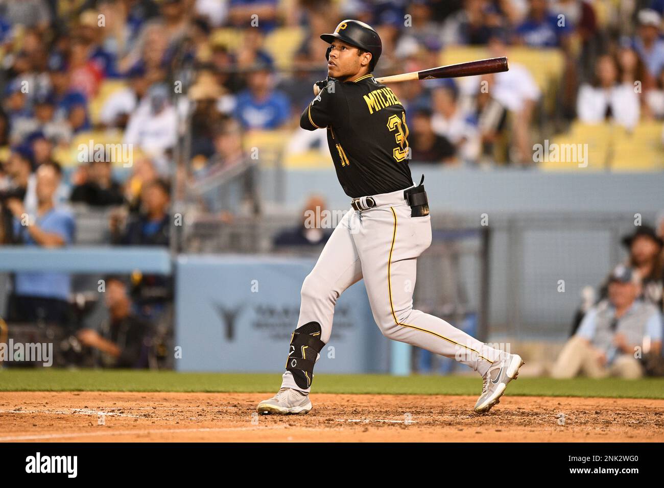 LOS ANGELES, CA - JUNE 01: Pittsburgh Pirates right fielder Cal ...