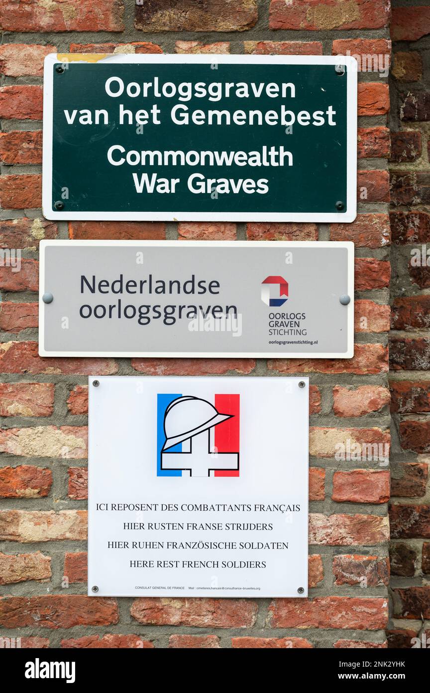 Ww2 signage hi-res stock photography and images - Alamy