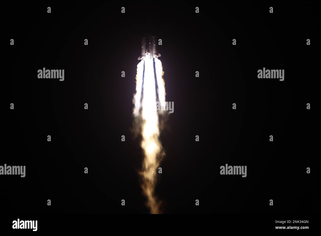 Long march 3b launch hi-res stock photography and images - Alamy