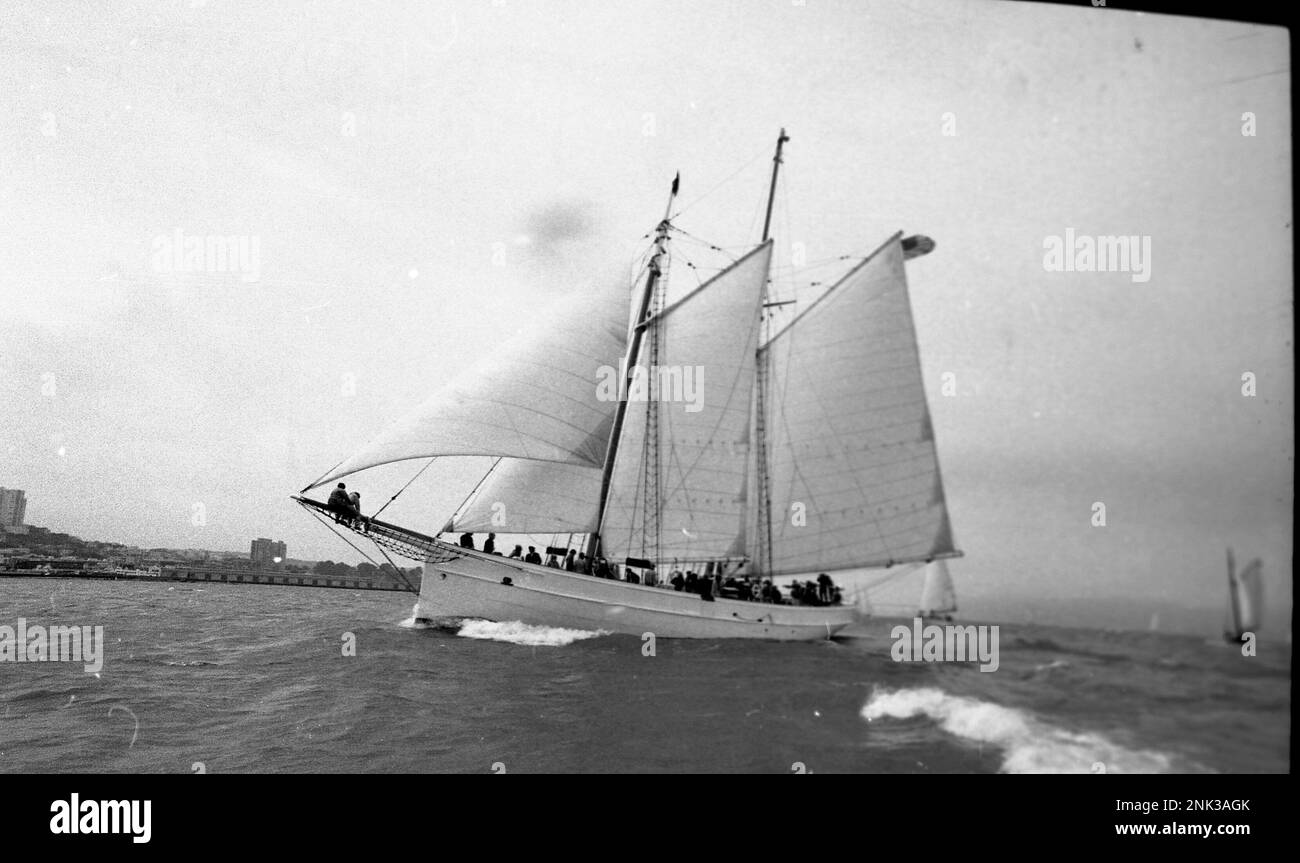 The Schooner Wander Bird and it's crew 1981 (Vincent Maggiora/San ...