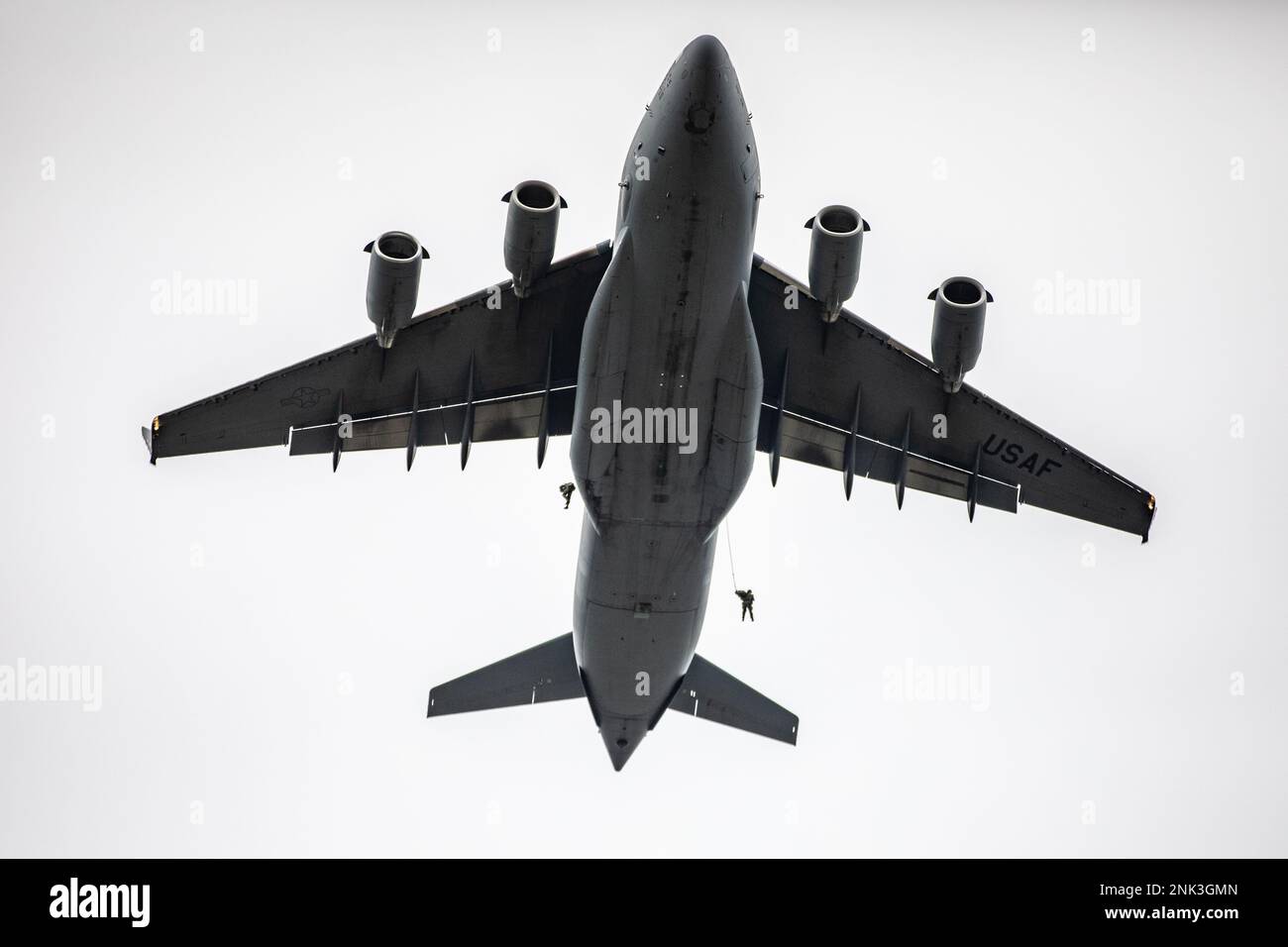 Paratroopers assigned to the 82nd Airborne Division (82nd Abn. Div ...