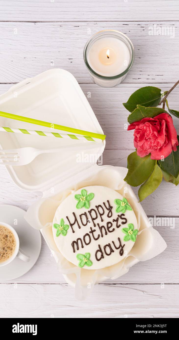 Cake happy mother day hi-res stock photography and images - Alamy