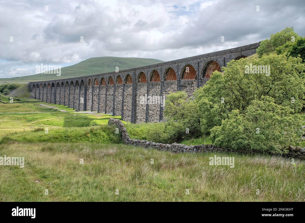 Amazing railway architecture at the Ribblehead Viaduct (Settle ...