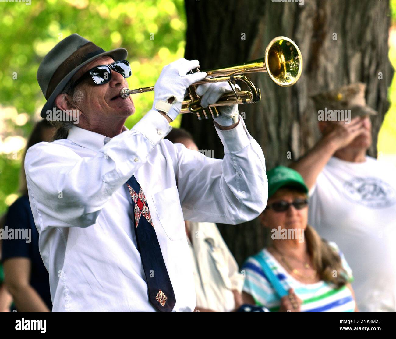 Jim Fuller plays Taps at the Conneaut Memorial Day Service at City ...