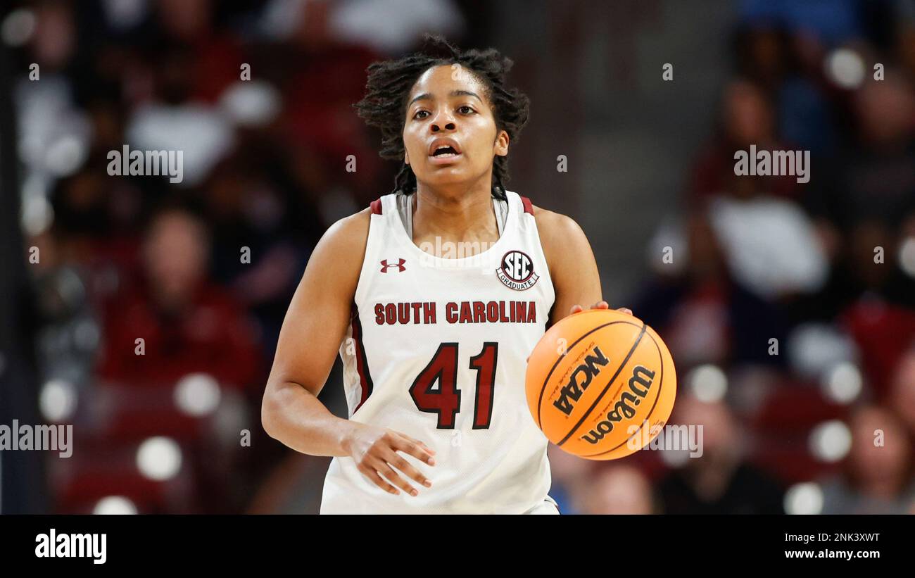 South Carolina guard Kierra Fletcher brings the ball up court against ...