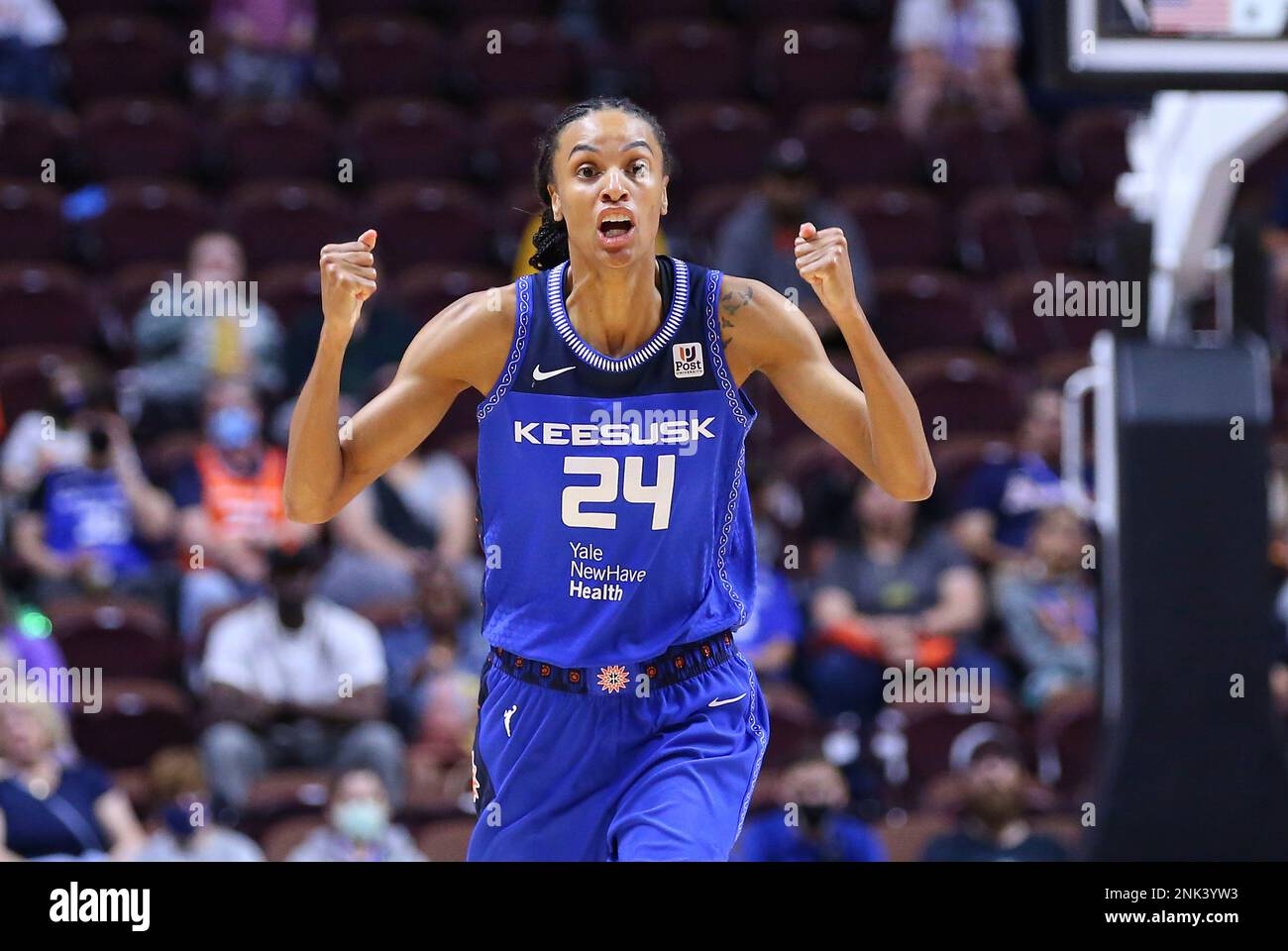 UNCASVILLE, CT - MAY 28: Connecticut Sun forward DeWanna Bonner (24 ...