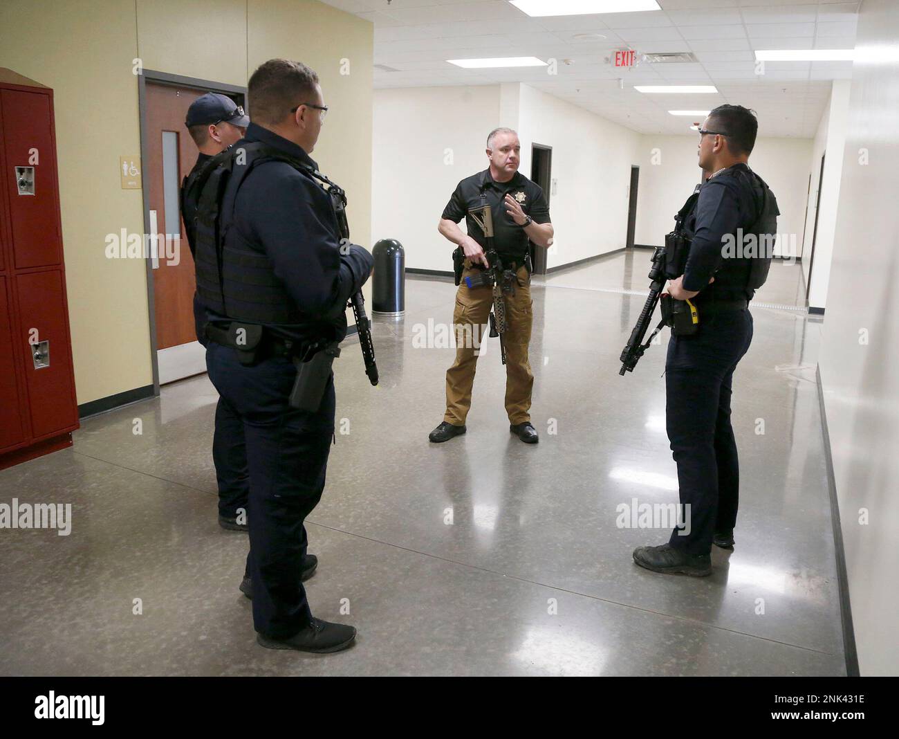 Tulsa Police Lt. Will Toliver talks with Tulsa Police Academy cadets ...