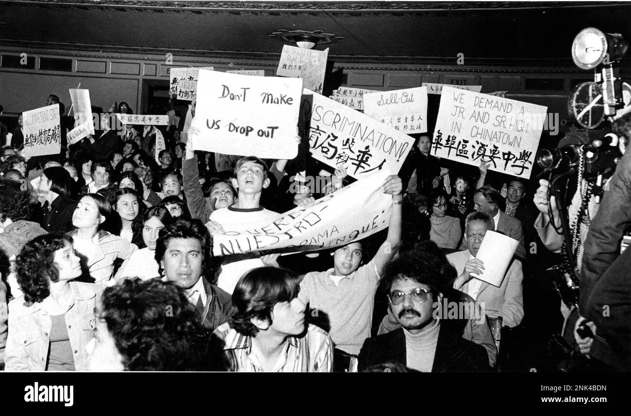 Chinatown residents protest against Integration, in favor of ...