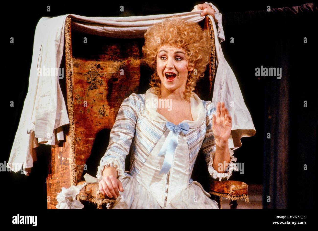 Lesley Garrett (Susanna) in THE MARRIAGE OF FIGARO at English National ...