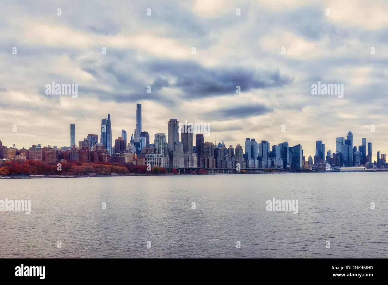 Scenic view of the New York Manhattan skyline seen from across the ...