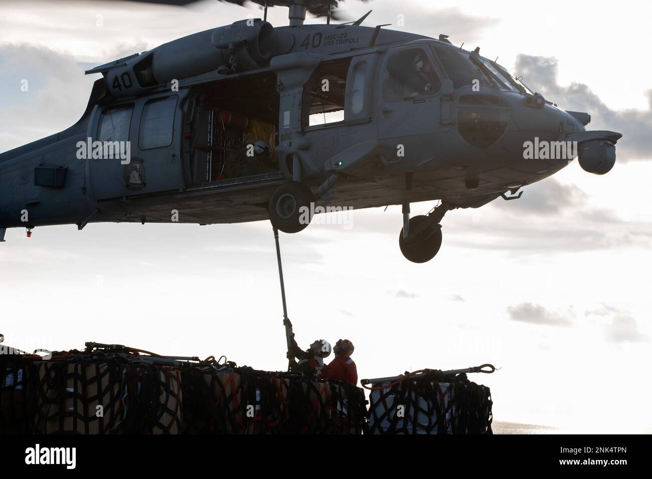 220811-N-XN177-2160 PHILIPPINE SEA (Aug. 11, 2022) – U.S. Marine Corps ...