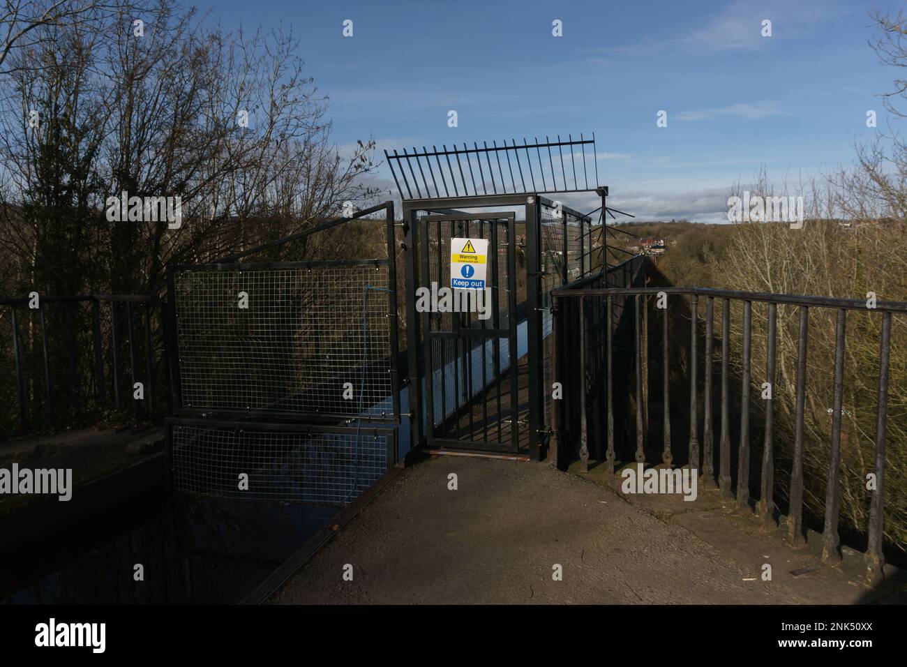 The Ponycysyllte aqueduct in North Wales closed for essential ...