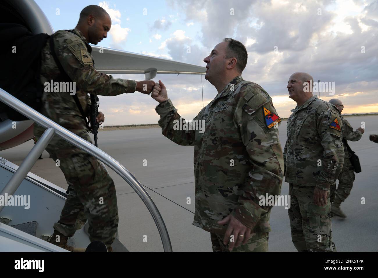 1st armored division sustainment brigade hi-res stock photography and ...
