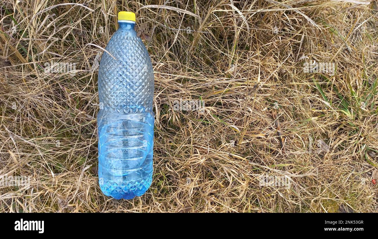 Grass pollution hi-res stock photography and images - Alamy