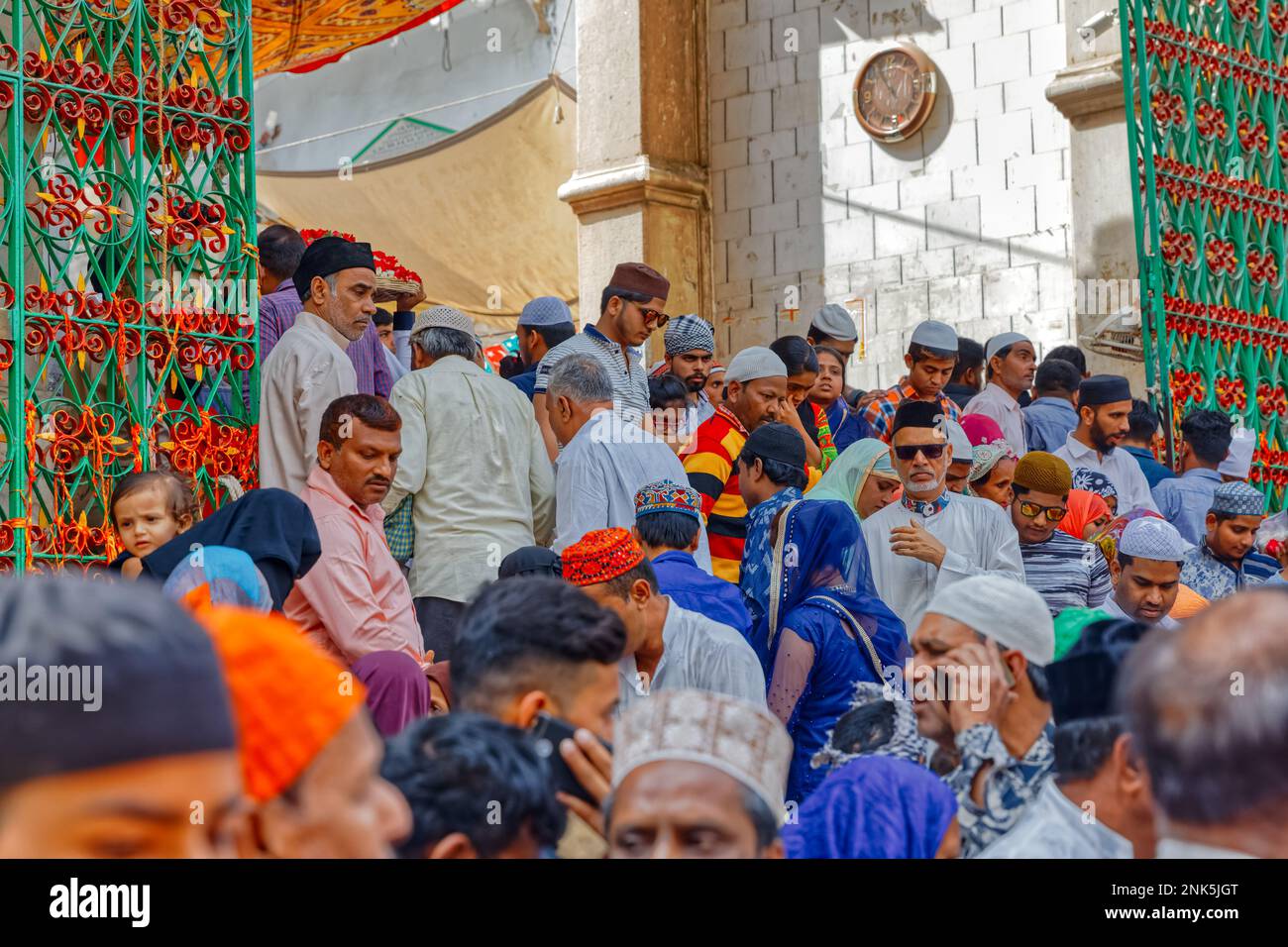Ajmer people at the entrance gate of Dargah Shariff temple, Rajastan ...