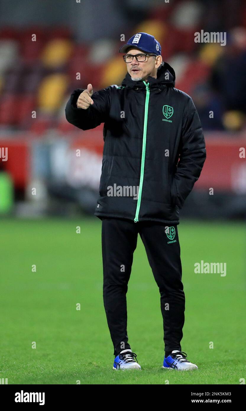 Les kiss rugby hi-res stock photography and images - Alamy