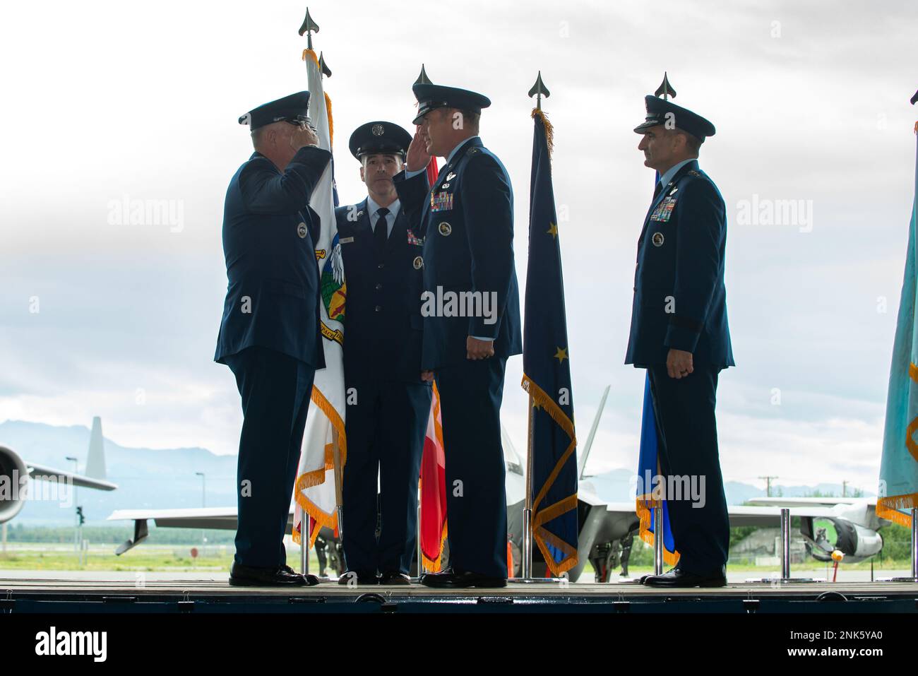 Lt gen davis hi-res stock photography and images - Alamy
