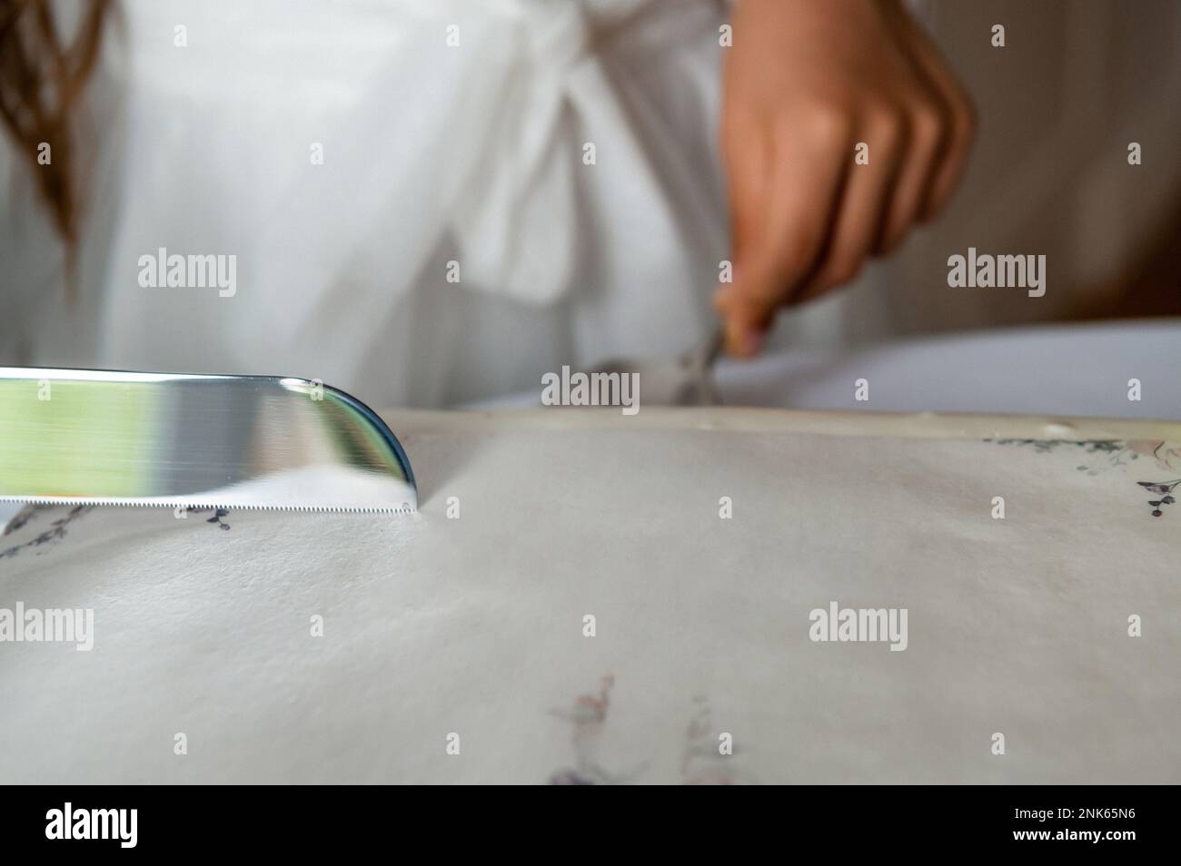 Sliver figure hi-res stock photography and images - Alamy