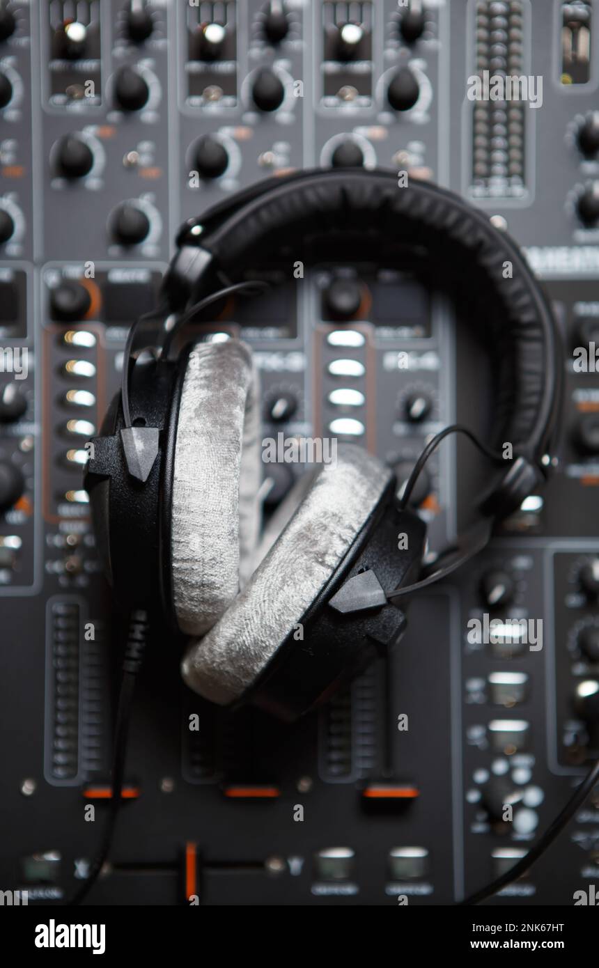 Head shot jockey hi-res stock photography and images - Alamy