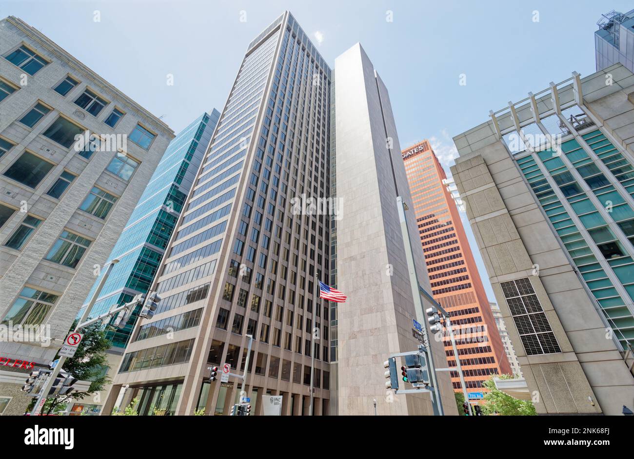 Pittsburgh Downtown: A relatively staid granite and glass tower, One ...