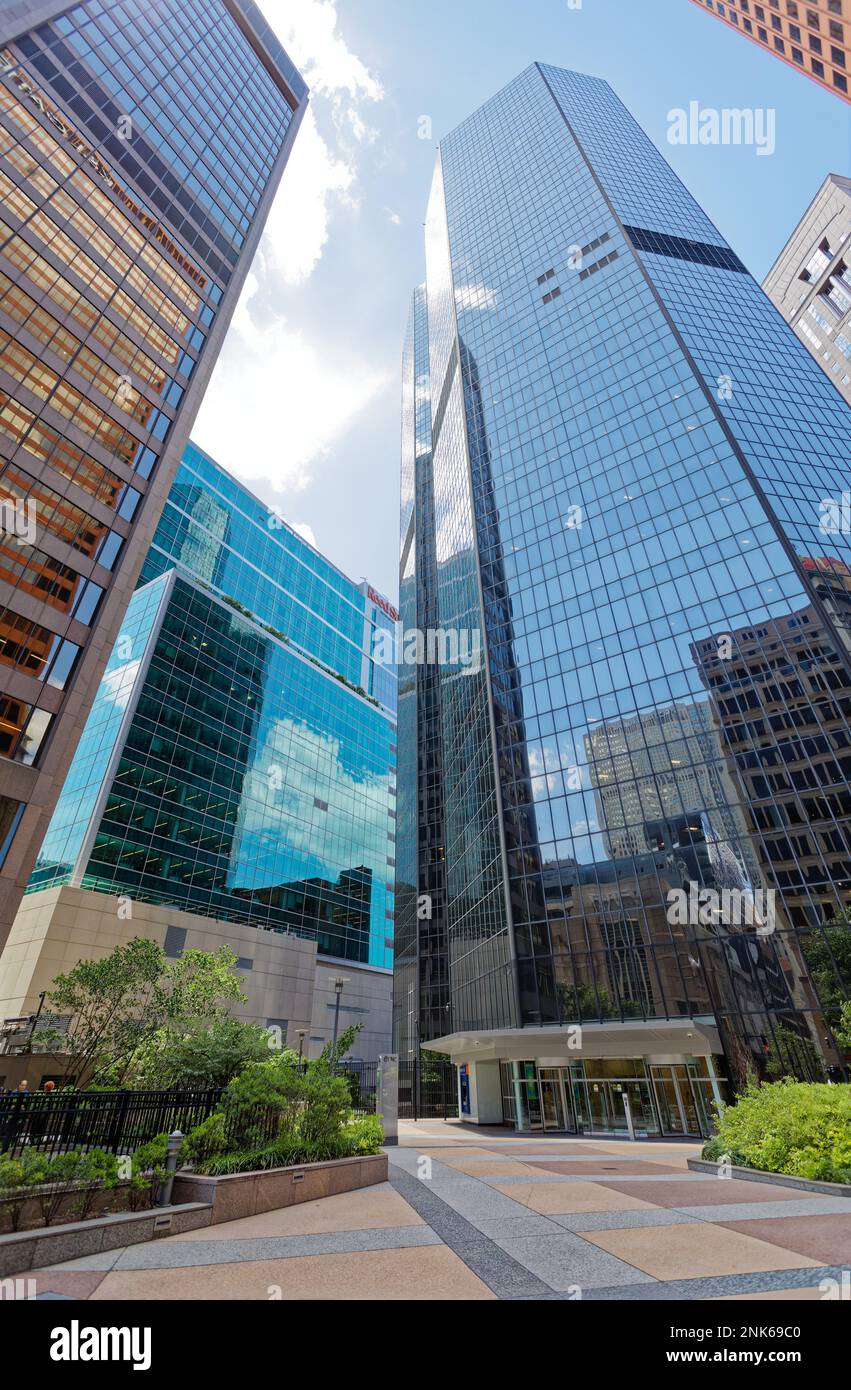 2 pnc plaza hi-res stock photography and images - Alamy