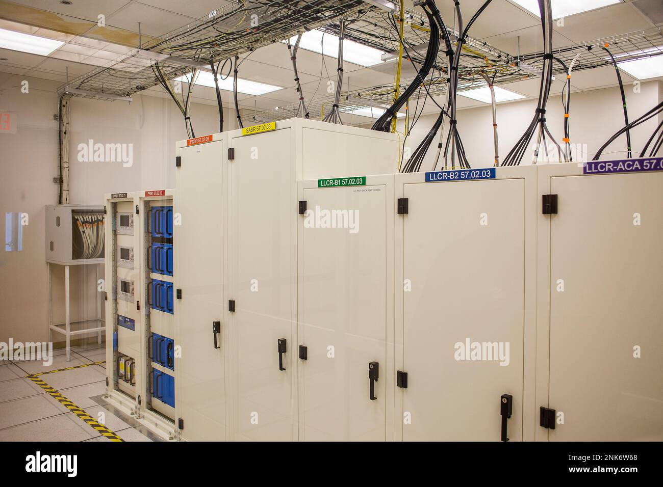 Alma array operations site technical building hi-res stock photography ...