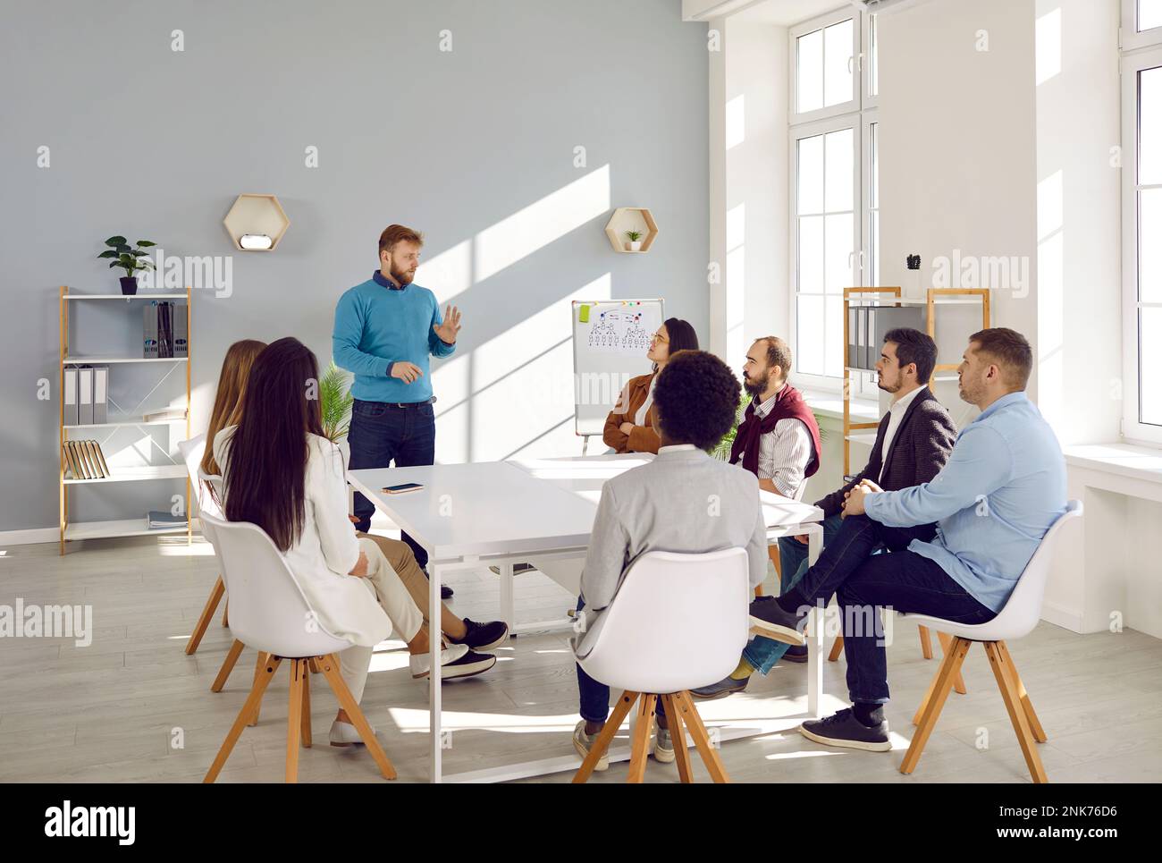 Male leader head meeting hi-res stock photography and images - Alamy