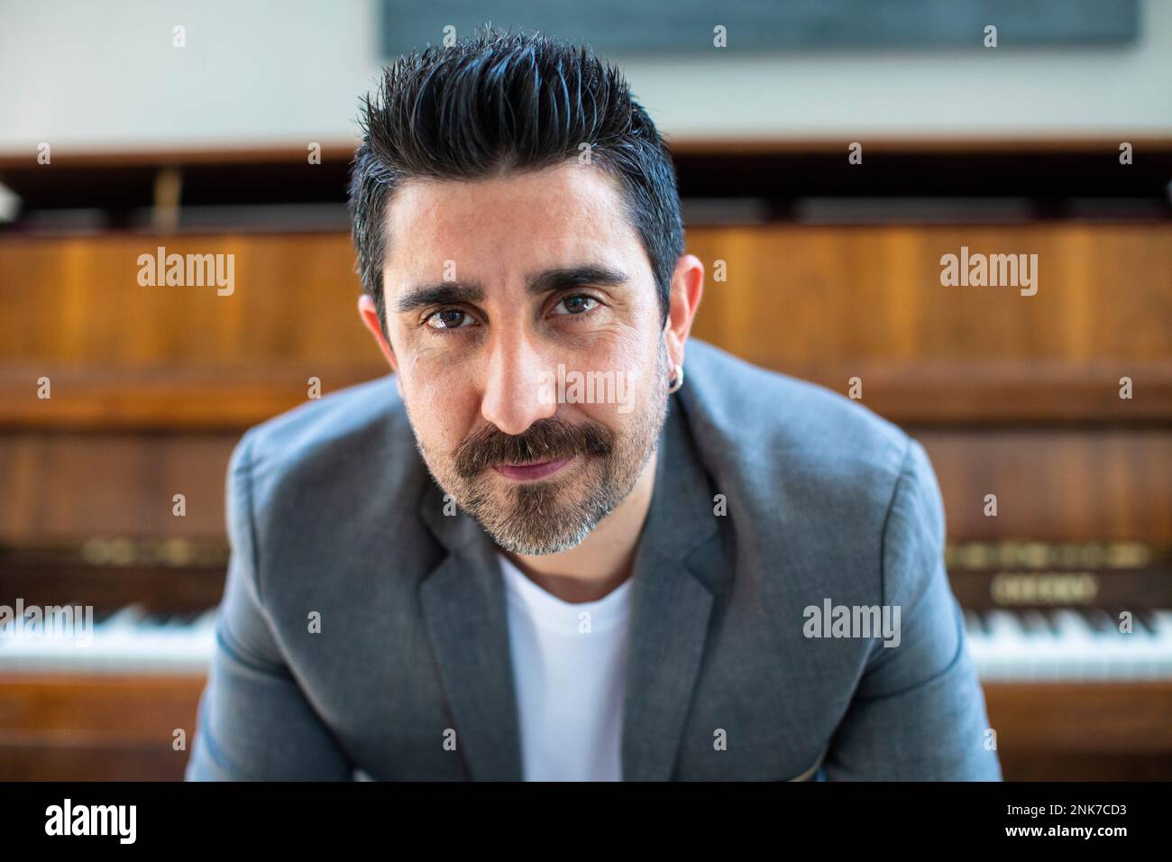 Basque singer Álex Ubago poses during an interview with Europa Press ...