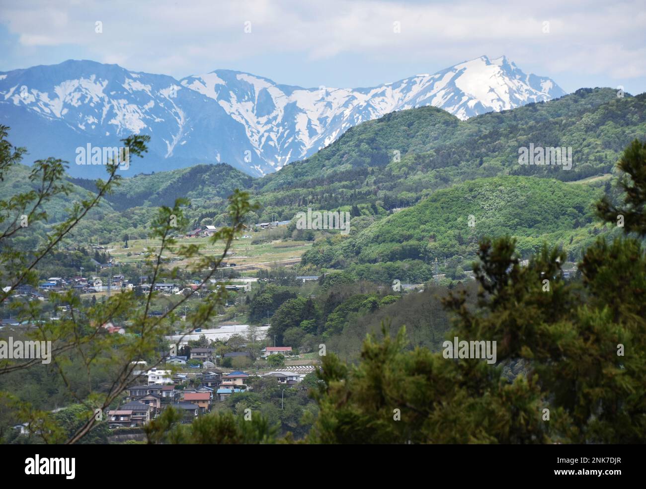 A picture shows Tanigawa Mountain Range which straddles Minakami Town ...