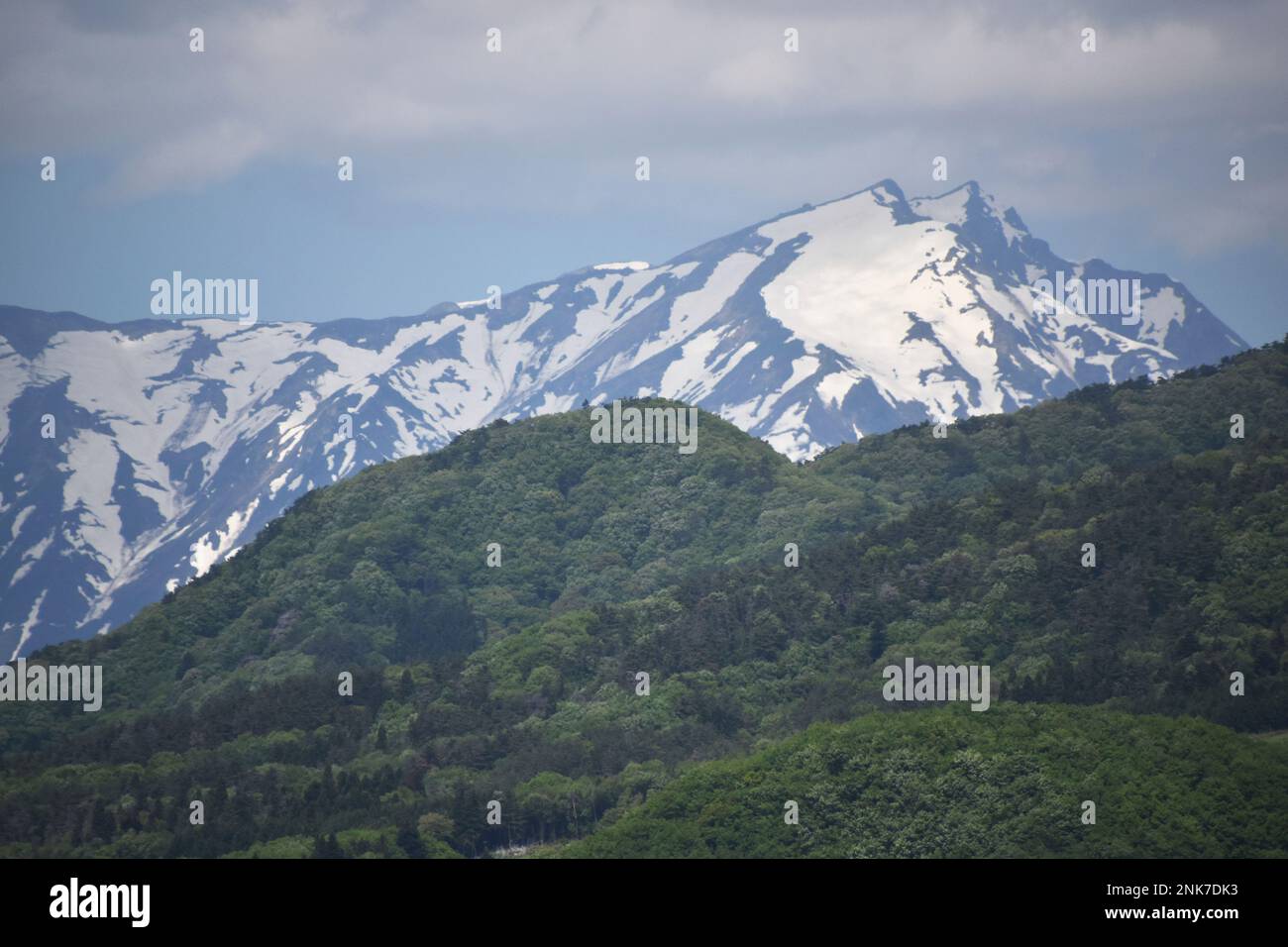 A picture shows Tanigawa Mountain Range which straddles Minakami Town ...