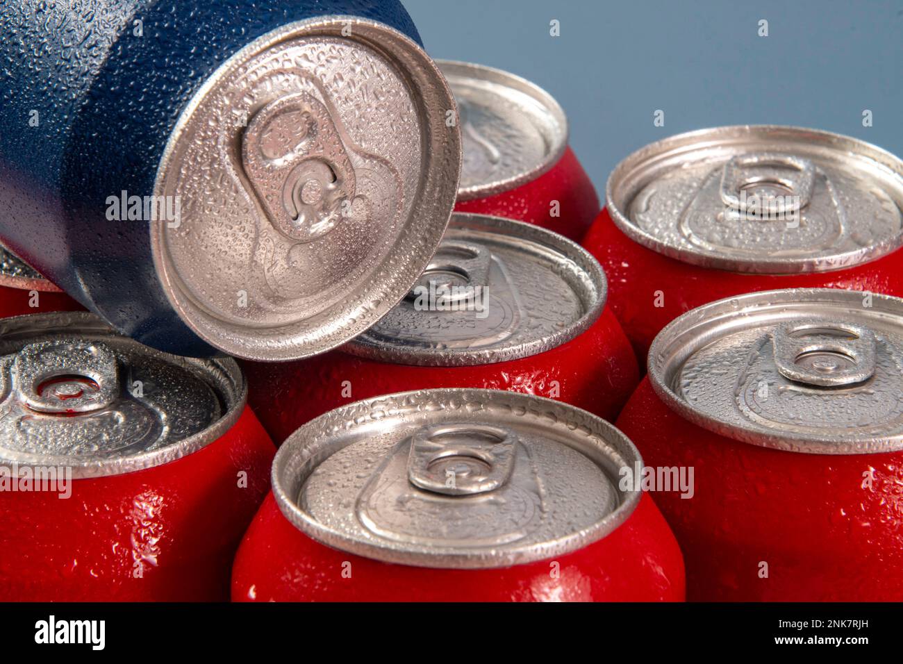 Group of aluminum soda cans, chilled, frozen and with water drops Stock ...
