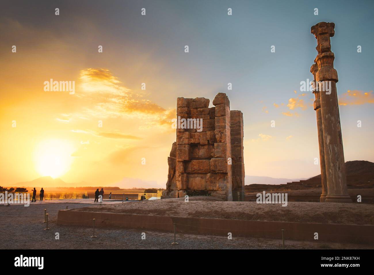 Persepolis, Iran - 8th june, 2022: Beautiful Sunset in Persepolis ...