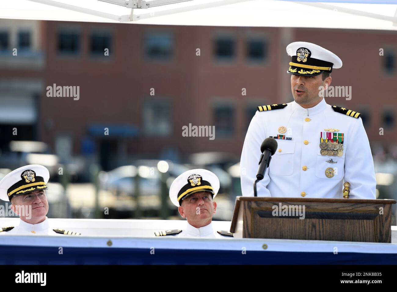 220812-N-GR655-0158 GROTON, Connecticut (August 12, 2022) – Cmdr. Robert Low, incoming ...